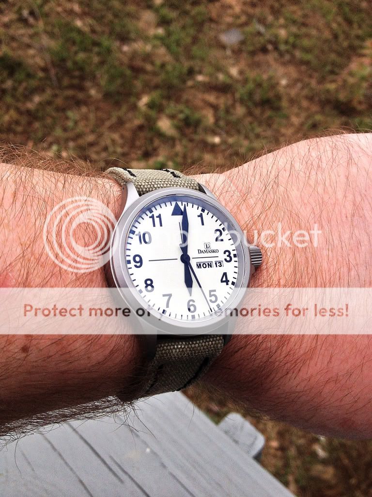 Drew Canvas Arrived - The Dive Watch Connection